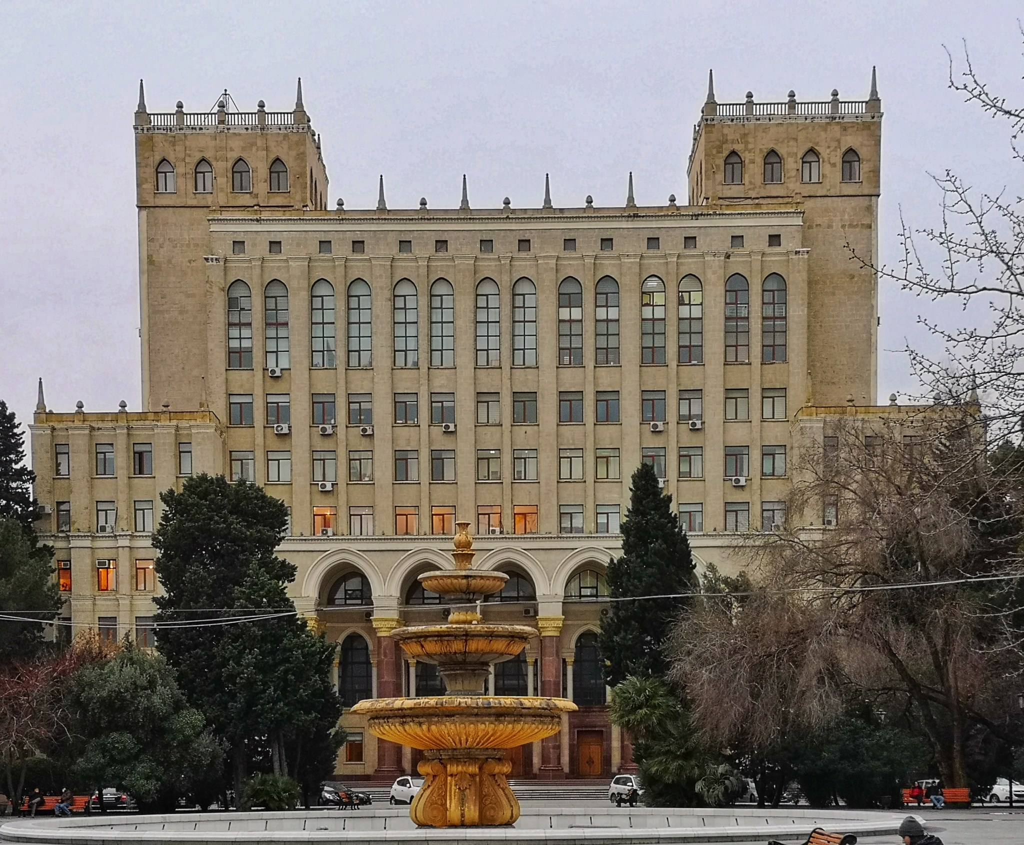 Legacy of Soviet Architecture in Baku: A Brief Historical Insight ...