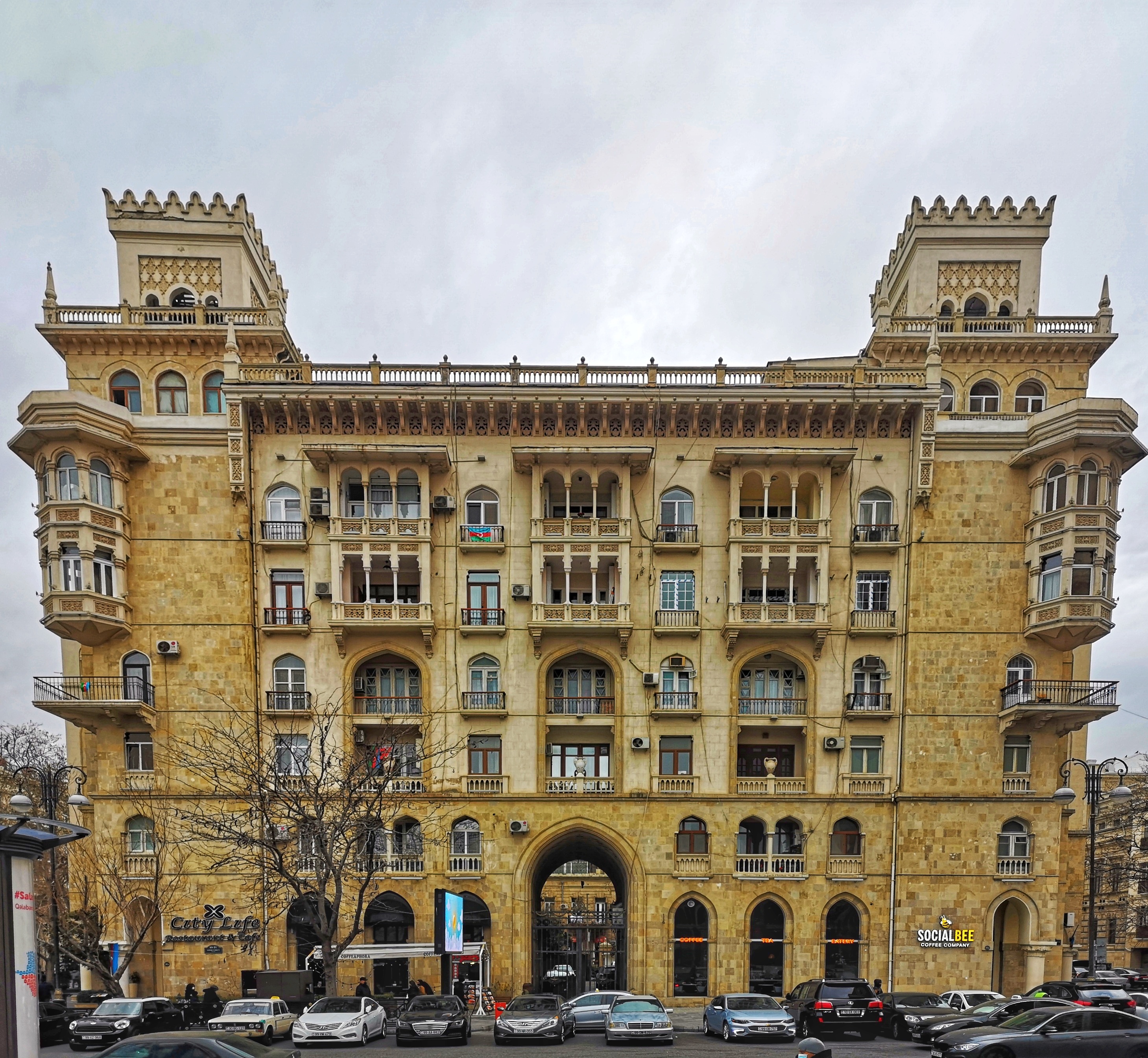 Legacy of Soviet Architecture in Baku: A Brief Historical Insight ...