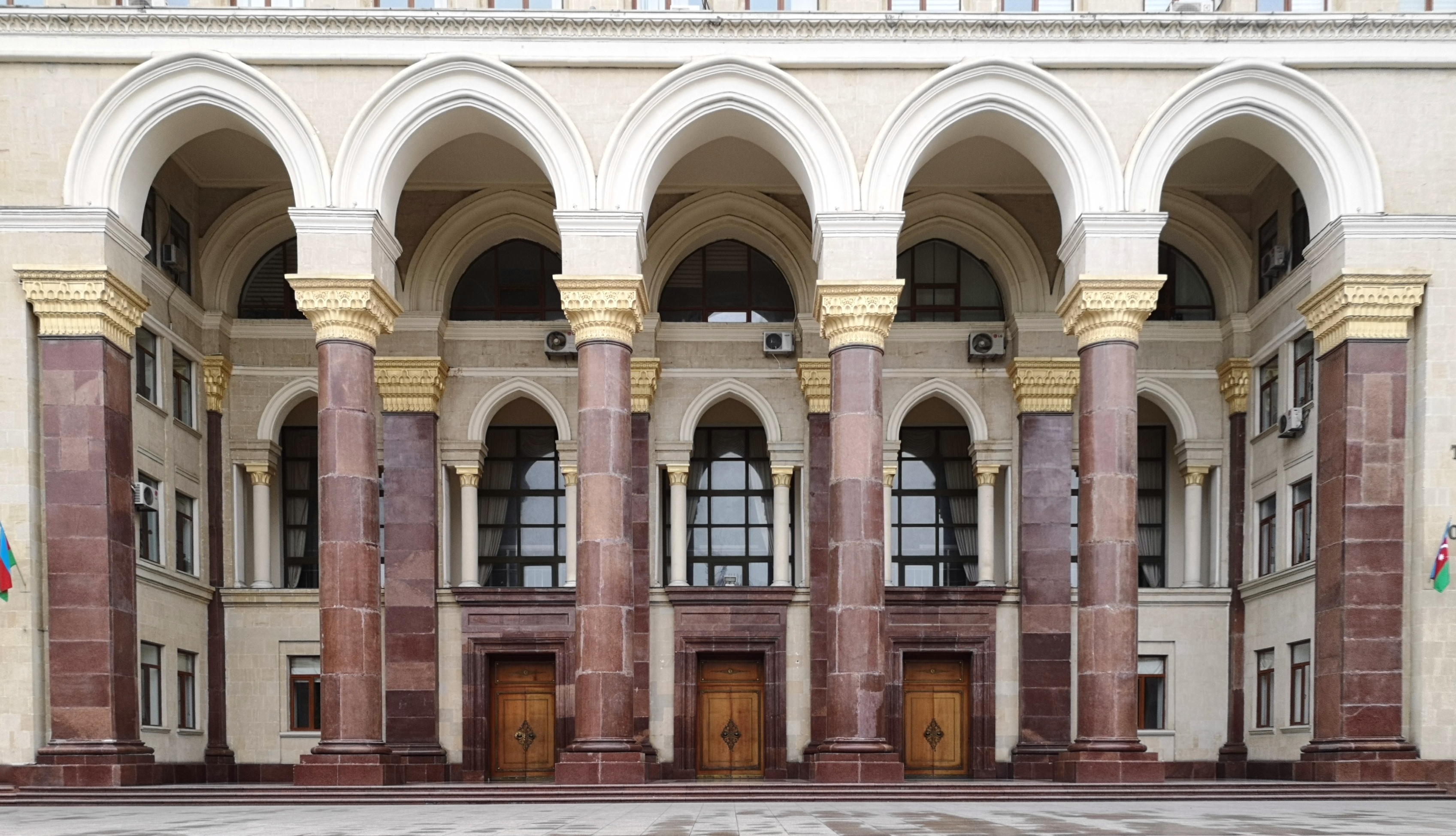 Legacy of Soviet Architecture in Baku: A Brief Historical Insight ...